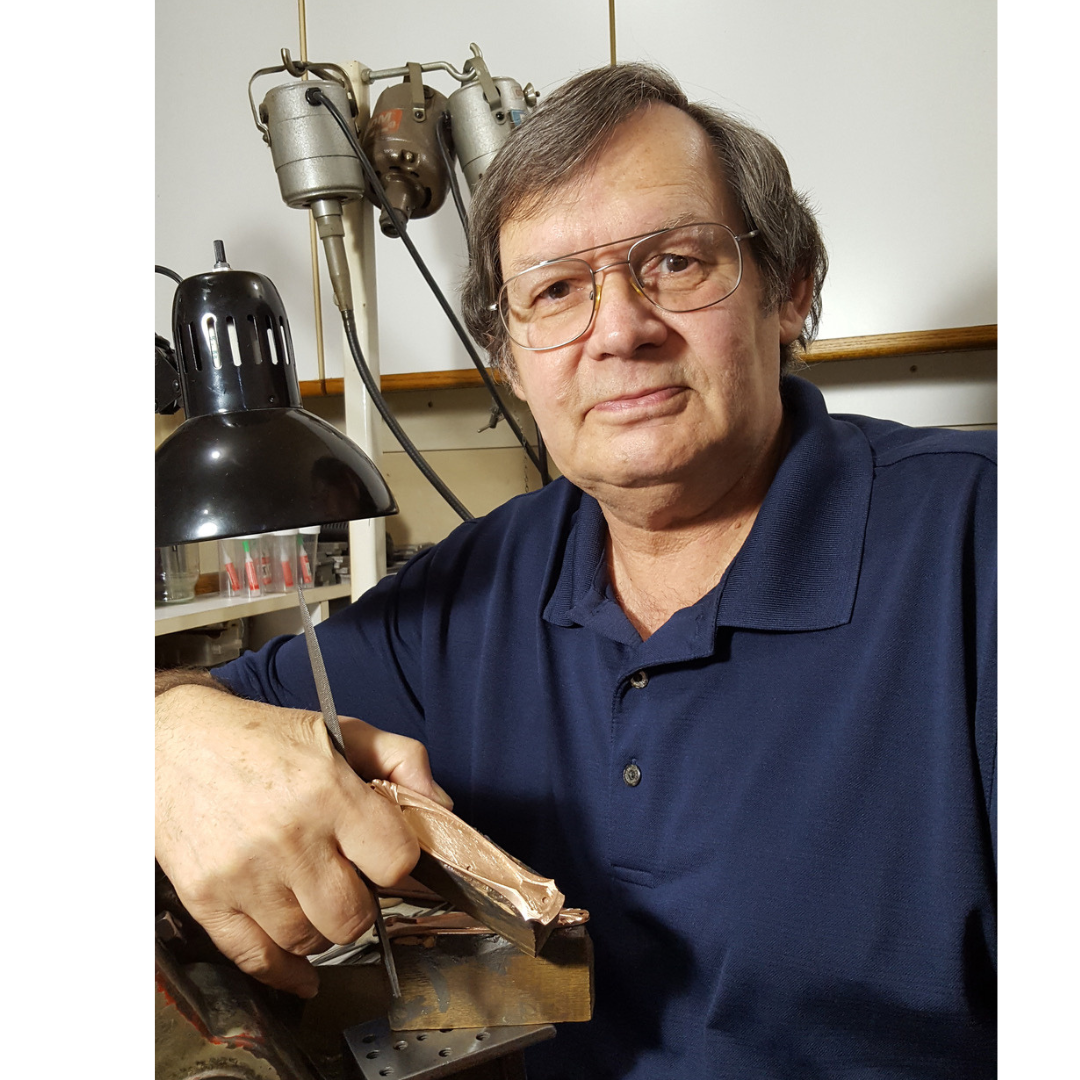 Wolfgang Loerchner - Canadian Custom Handmade Knives| KnifeMaker